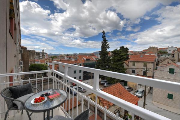 Via Porto Rooms - Split