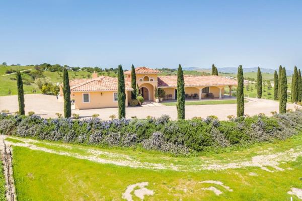 Aterno Vineyard, Guest House - Atascadero, CA