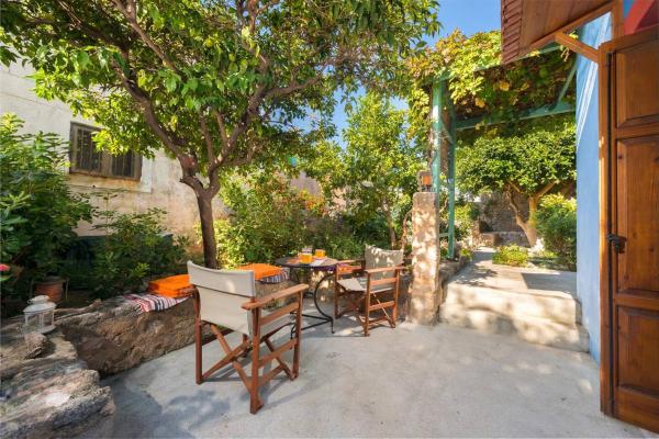Luxury House,beautiful Garden In Old Town - Rodas