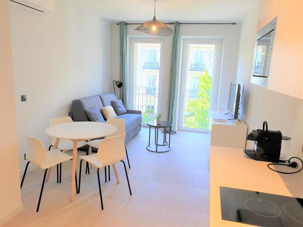 Baie Des Anges 2p 304 - Niza