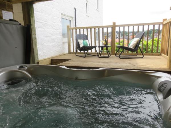 Esk Cottage - Cyanacottages - Whitby