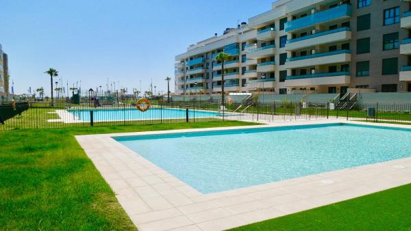 Playa Los ÁLamos, Descanso Y Ocio En Torremolinos - Torremolinos