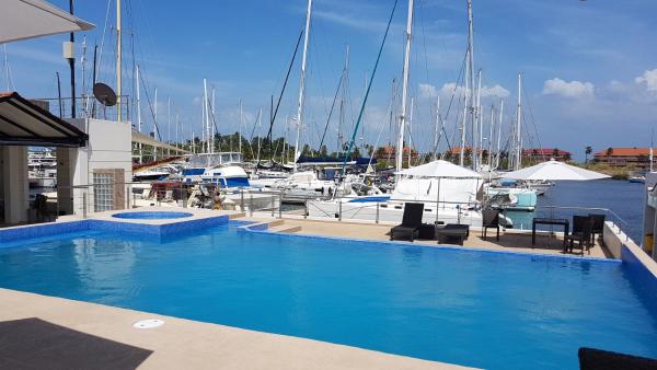 Marina Hotel At Shelter Bay - Panama