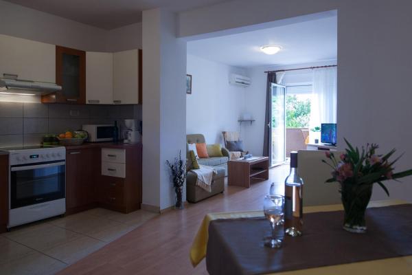 Apartment Helga - Premantura