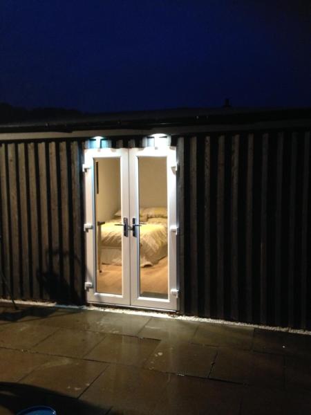 Ensuite Garden Room - Loch Ness
