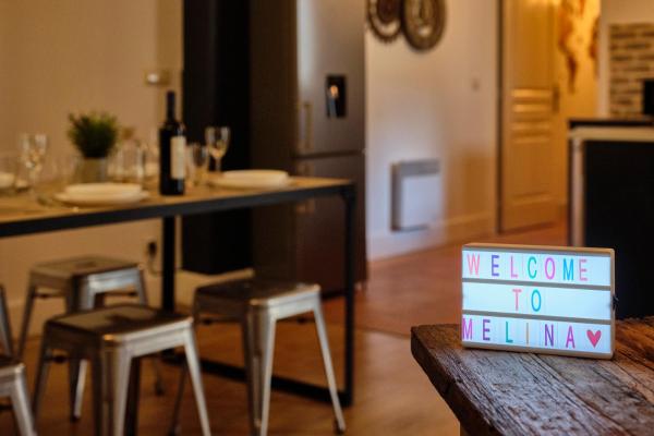 Mélina - Appartement Dans Les Remparts De La Bastide Avec Parking Et Terrasse - Aude