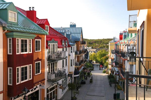Place Saint Bernard Mont Tremblant - Mont-Tremblant