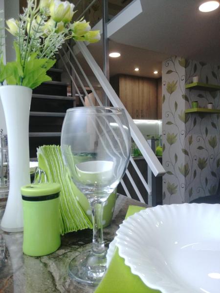 Classy And Cozy - Parking - 3 Beds - Near Center - Novi Sad