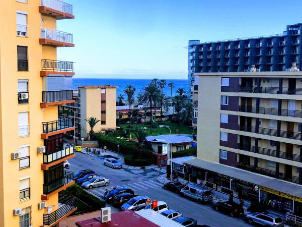 Apartamento En Primera Línea De Playa, Playamar - Torremolinos