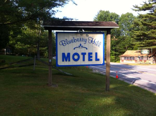Blueberry Hill Motel - Long Lake, NY
