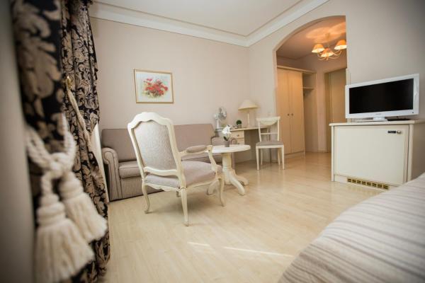 Hotel Burghof - Hirschberg