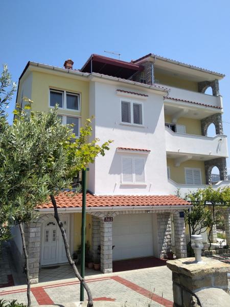 Apartments Mlacovic - Rab