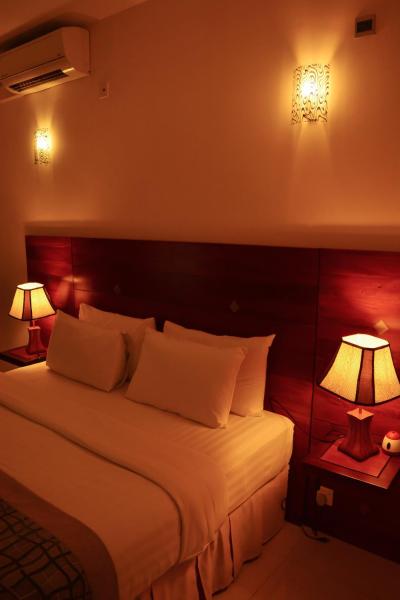 Unique Towers Luxury Boutique Suites - Colombo