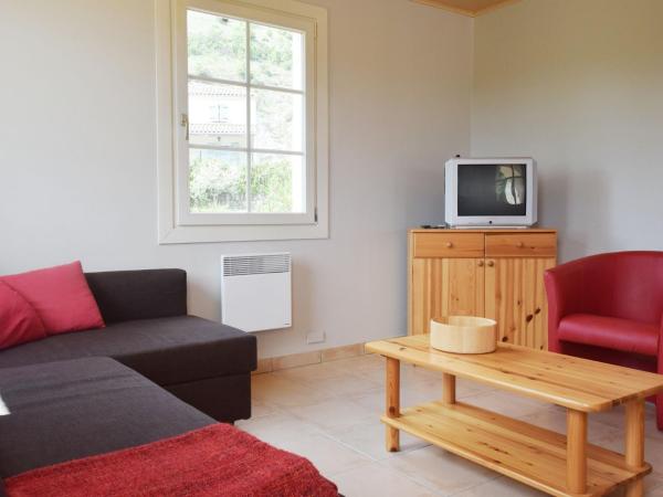 Quiet Holiday Home In Les Vans With Pool - Les Vans
