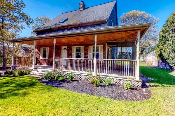 Sunny Side Up - Oak Bluffs, MA