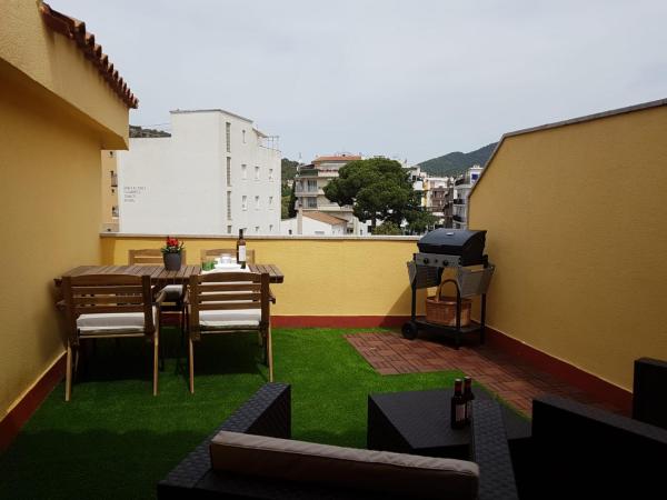 Lets Holidays Terrace Apartment 2 - Tossa de Mar