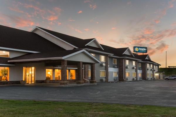 Boarders Inn & Suites By Cobblestone Hotels - Superior/duluth - Duluth, MN