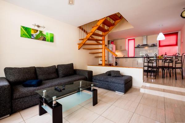 Apartamentos El Cortijo - Playa de las Américas