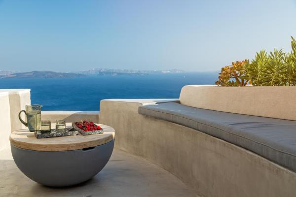 Marble Sun Villa With Jacuzzi By Caldera Houses - 伊亞