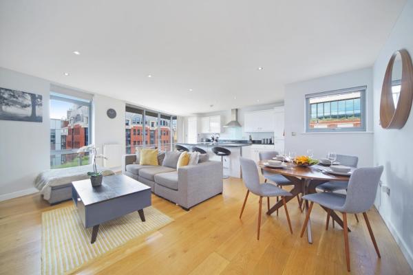 2 Bed Executive Penthouse Near Liverpool Street Free Wifi By City Stay Aparts London - シティ・オブ・ロンドン