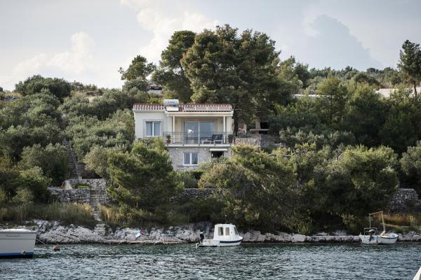Beach House Blue Lagoon - Okrug Gornji
