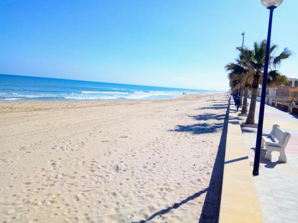 Apartamento Junto A Playa Con Piscina - Miramar, España