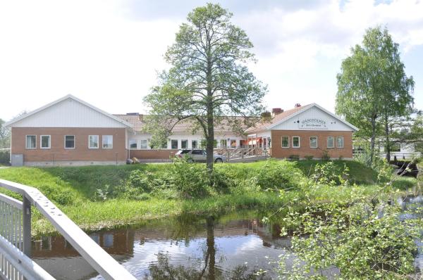 Spångholmen Bed & Breakfast Ab - Mantorp