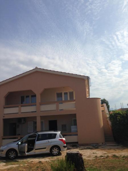 Very Spacious - Fully Air Conditioned - Apartment Nearby Vir Bus Station - Vir