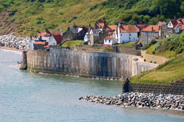 Burton House - Robin Hood's Bay