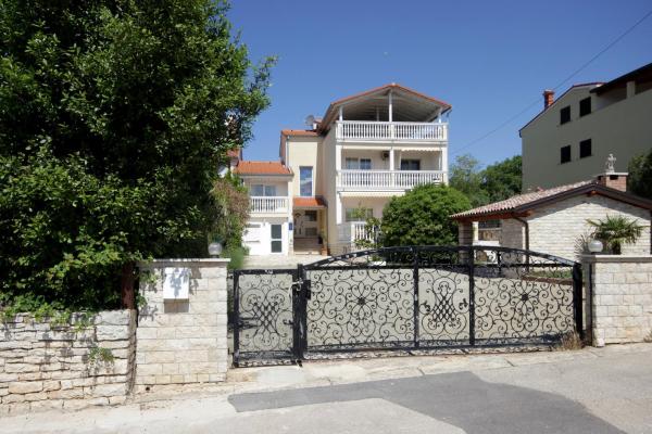65 M² Apartamento ∙ 3 Habitaciones ∙ 5 Huéspedes - Istria
