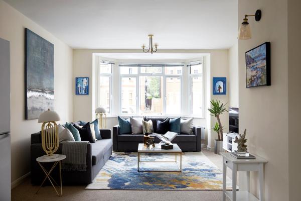 Aisiki Living At Alexandra Road, 2-bedroom And 2-bathroom With King Or Twin Beds With Free Wi-fi And Parking - St Albans