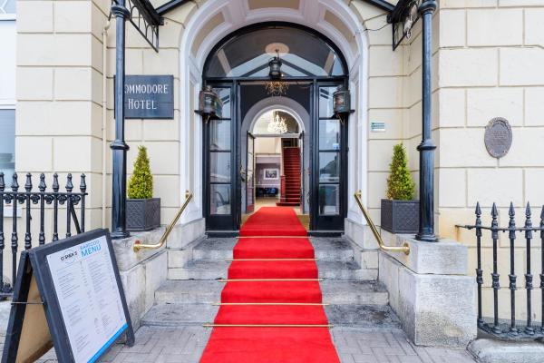 Commodore Hotel -