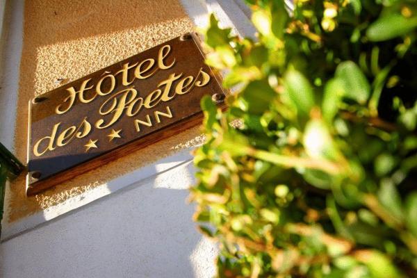 Hôtel Des Poètes Avec Parking Sur Réservation - Valras-Plage