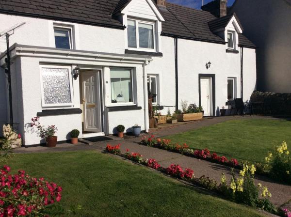 28 Hillside - Lochinver