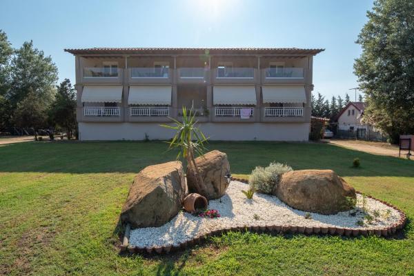 Camping Linaraki Apartments & Bungalows - Chalkidiki