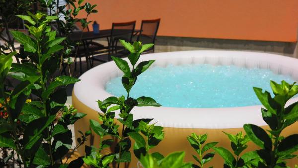 Apartment Gamma With Hydromassage Mini Pool Near Split - Split