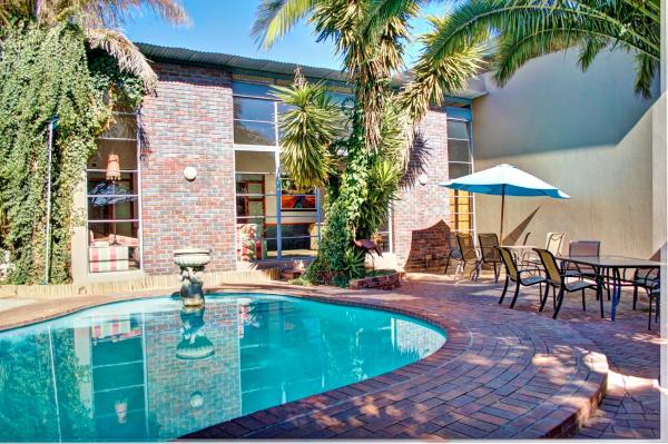 African Moon Corporate House - Edenvale