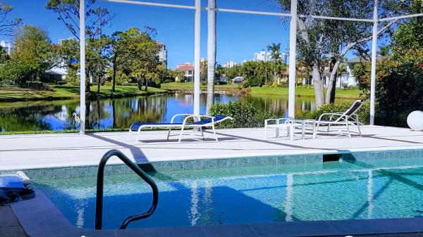 Exclusive Villa - Lakeside, 4 Minutes To Private Beach - Naples, FL