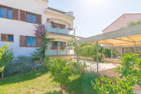 Apartment Alba Maris - Biograd na Moru