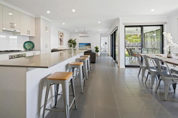 Paradise By The Port, Close To Town, Sleeps 8 - Airlie Beach