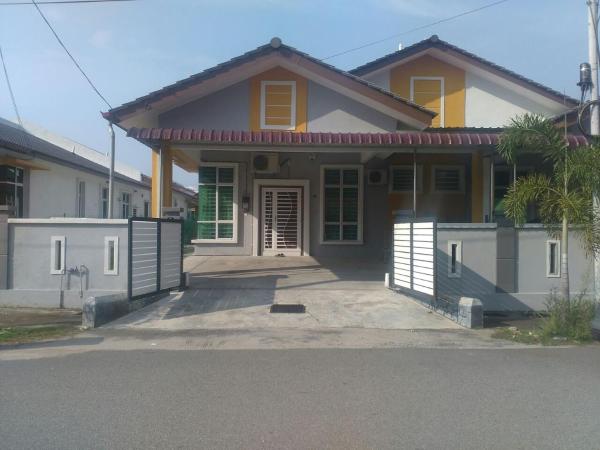 Homestay Fully Aircond Free Wifi Near Mitc,utem - Malacca