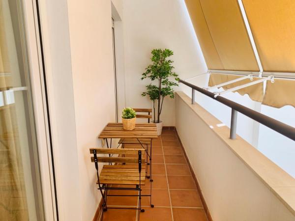 Homely Málaga Parras Con Terraza Interior Y Parking Privado Bajo Suplemento - Málaga