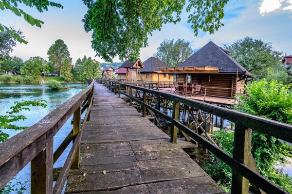 House On Piles, Una River 'Apartman Una' - Bosnia y Herzegovina
