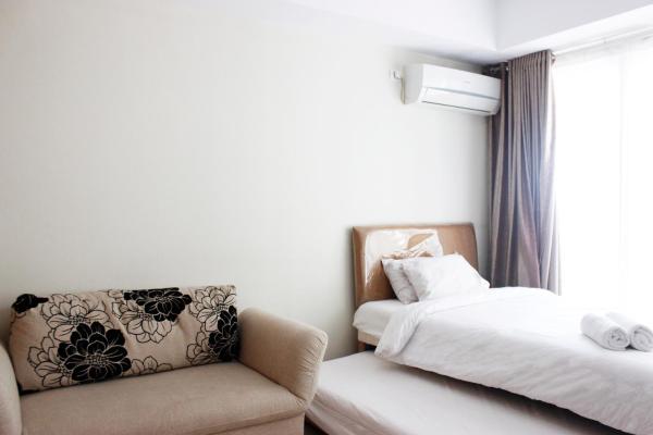 Comfortable Studio At Beverly Dago Apartment Near Itb By Travelio - Bandung