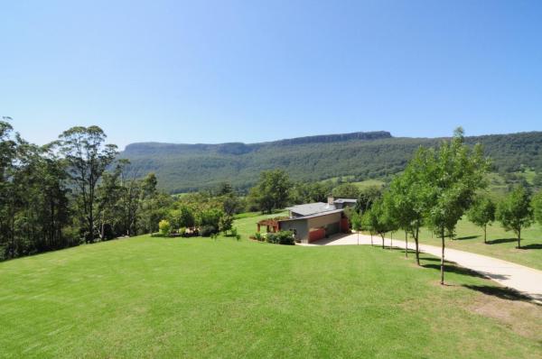 Bottlebrush Lodge Great Views And A Pool - Kangaroo Valley
