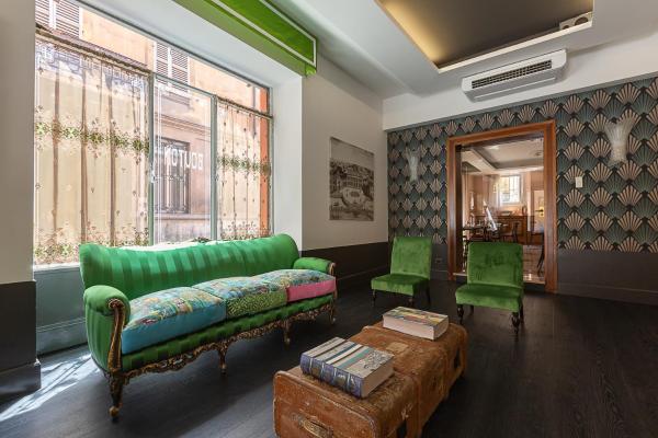 Hotel Button - Parma