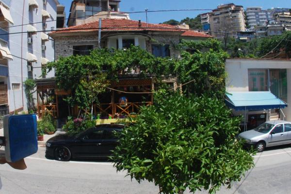 Isufi Guest Houses - Saranda