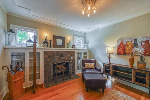 Lakefront Craftsman - Shoreline, WA