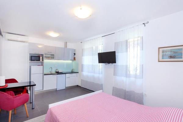 Studio Apartment Toma - 스플리트