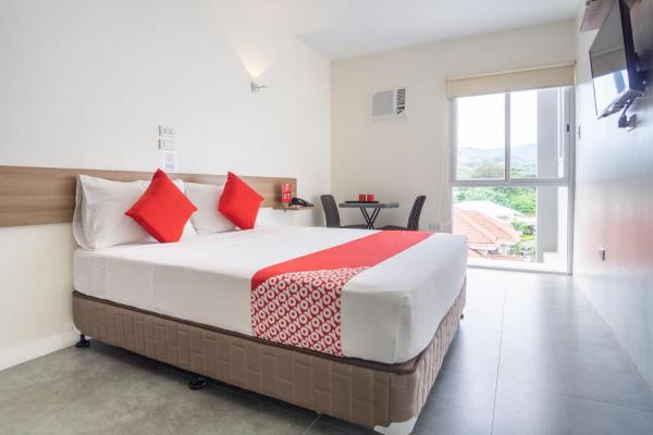 Deluxe Queen Hotel Room Near It Park Lahug - Cebu City